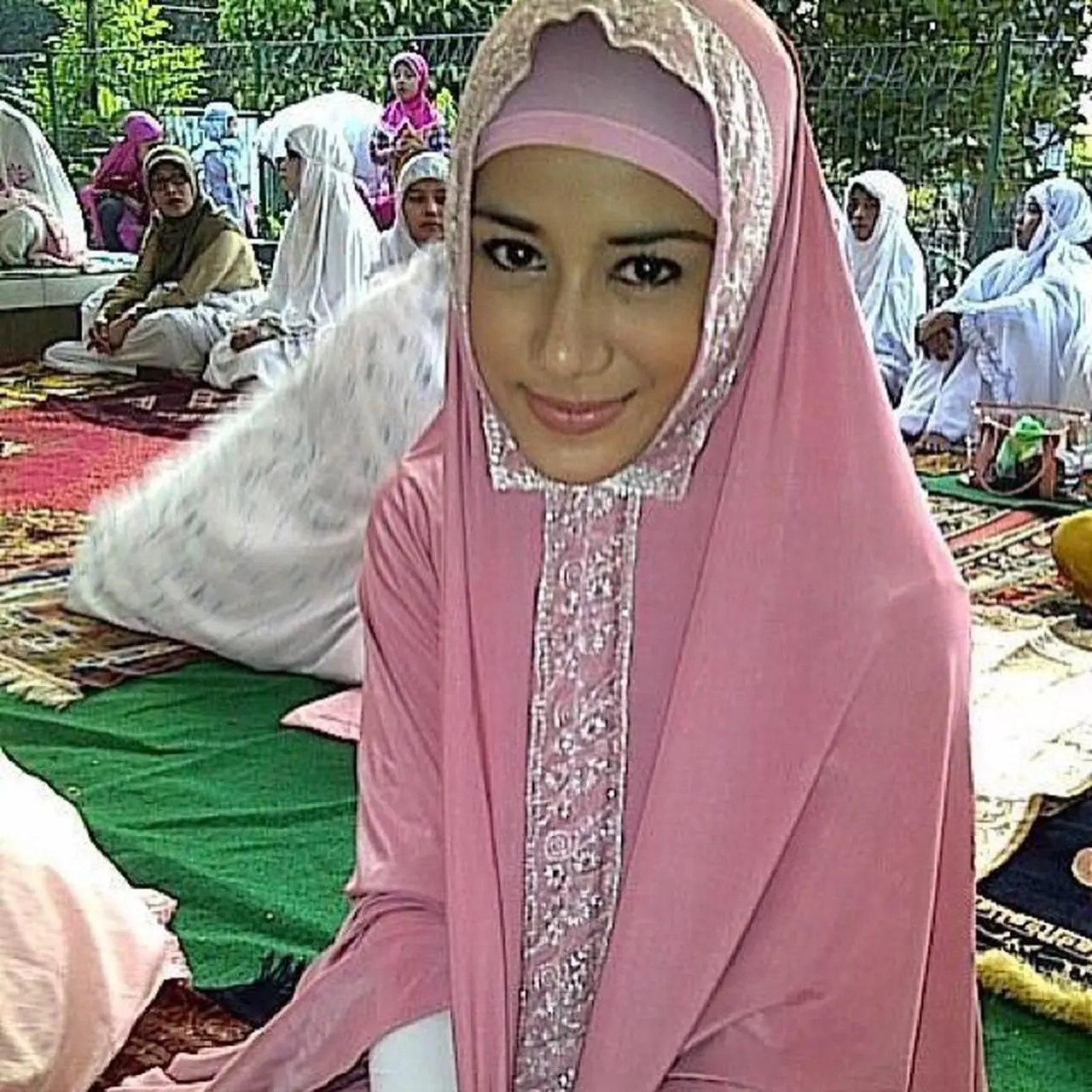 Shasya Yunisha dan Artis-Artis Muda Ini Meninggal Dunia saat Anak Masih ...