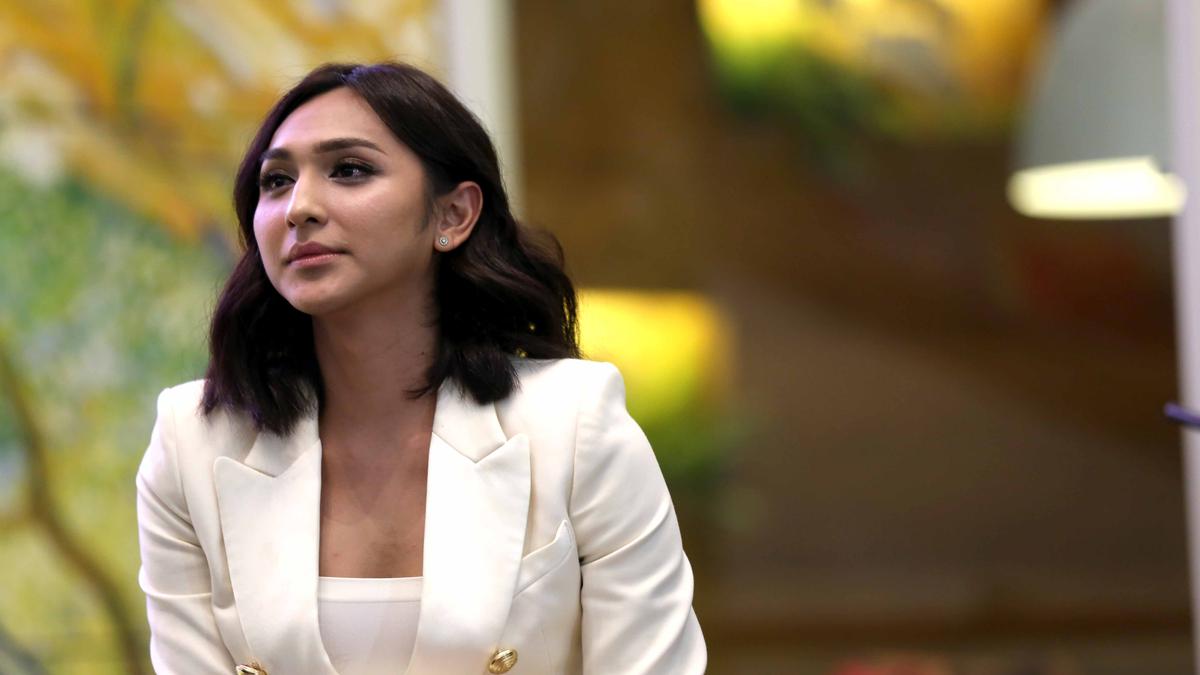 Diisukan Pacaran, Begini Kedekatan Aming dan Dena Rachman