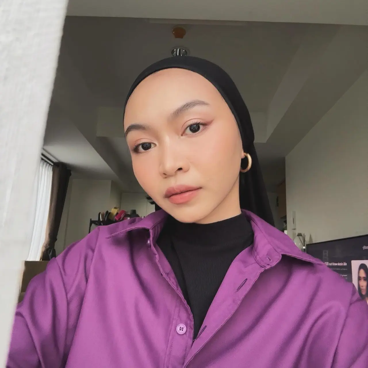 Influencer MUA Erika Nurdiani Berbagi Tutorial Clean Girl Makeup dan ...