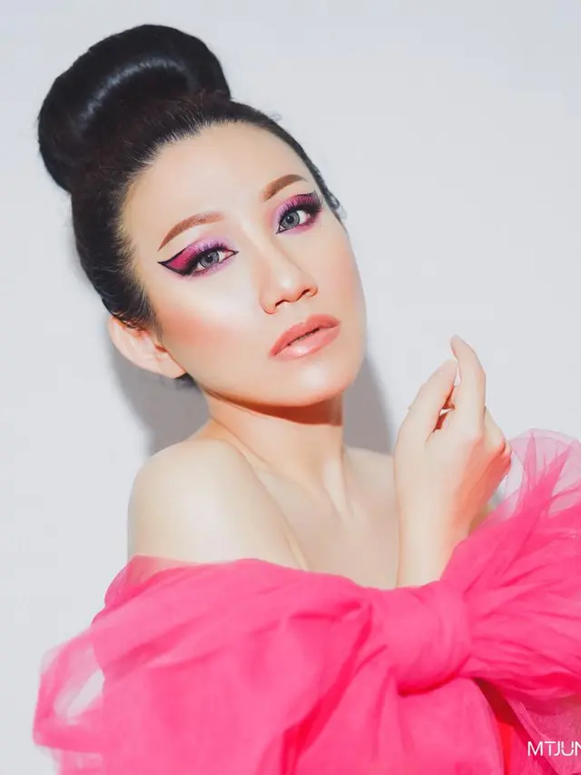 Kolaborasi Jarak Jauh Feline Xiao dan Keith Martin Hasilkan Lagu ...