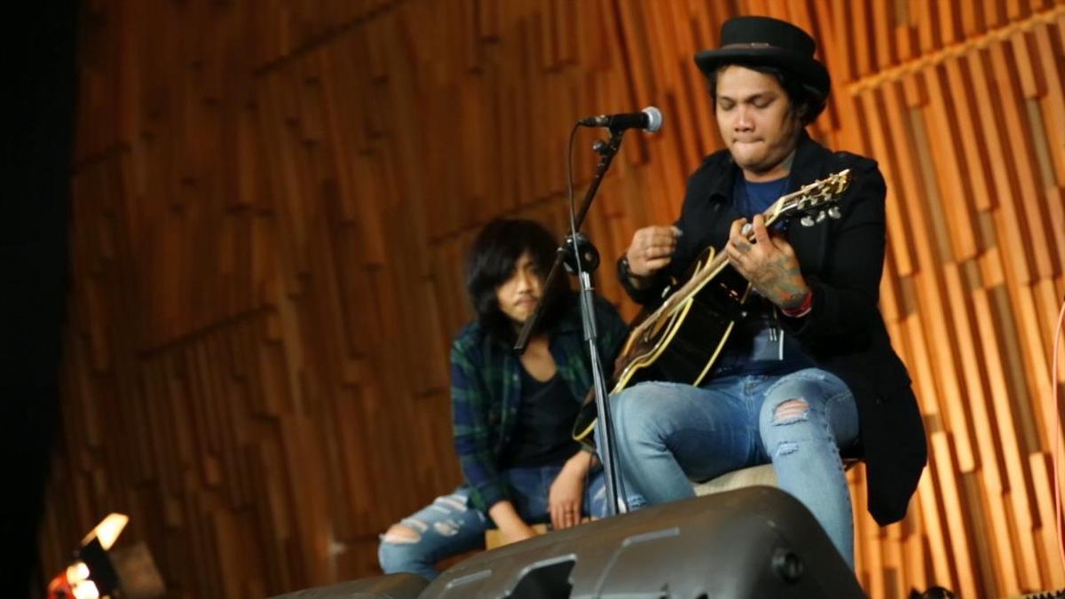 Ulang Tahun Vokalis Last Child Ternyata Sama dengan Ariel NOAH
