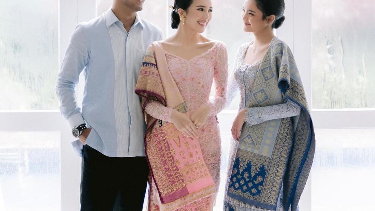 Tampil Manis dan Feminim, Ini Inspirasi Kebaya Pink Muda dari Beby ...