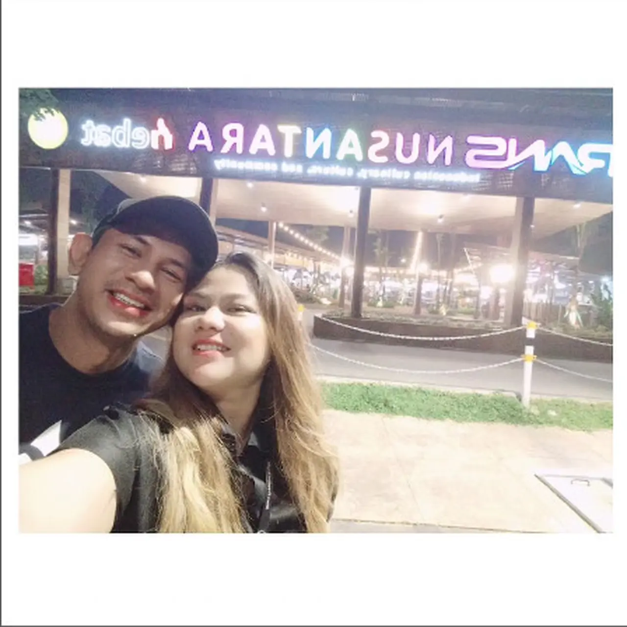 6 Potret Aji Yusman dan Istri, Saling Dukung ketika Kondisi Ekonomi Sedang Tak Baik - Hot ...