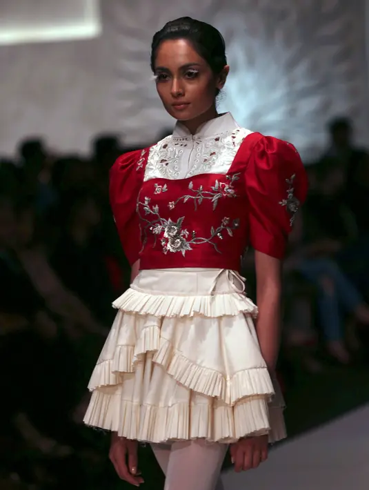 FOTO: Pesona Para Model di Pakistan Fashion Week - Foto Liputan6.com