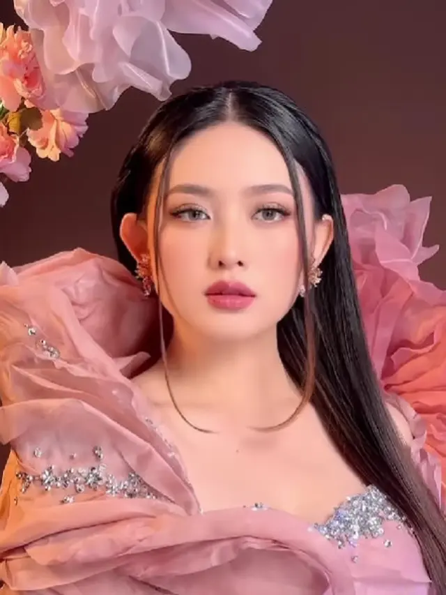 Outfit Natasha Wilona Bernuansa Floral Pastel, Bak Putri dari Negeri ...