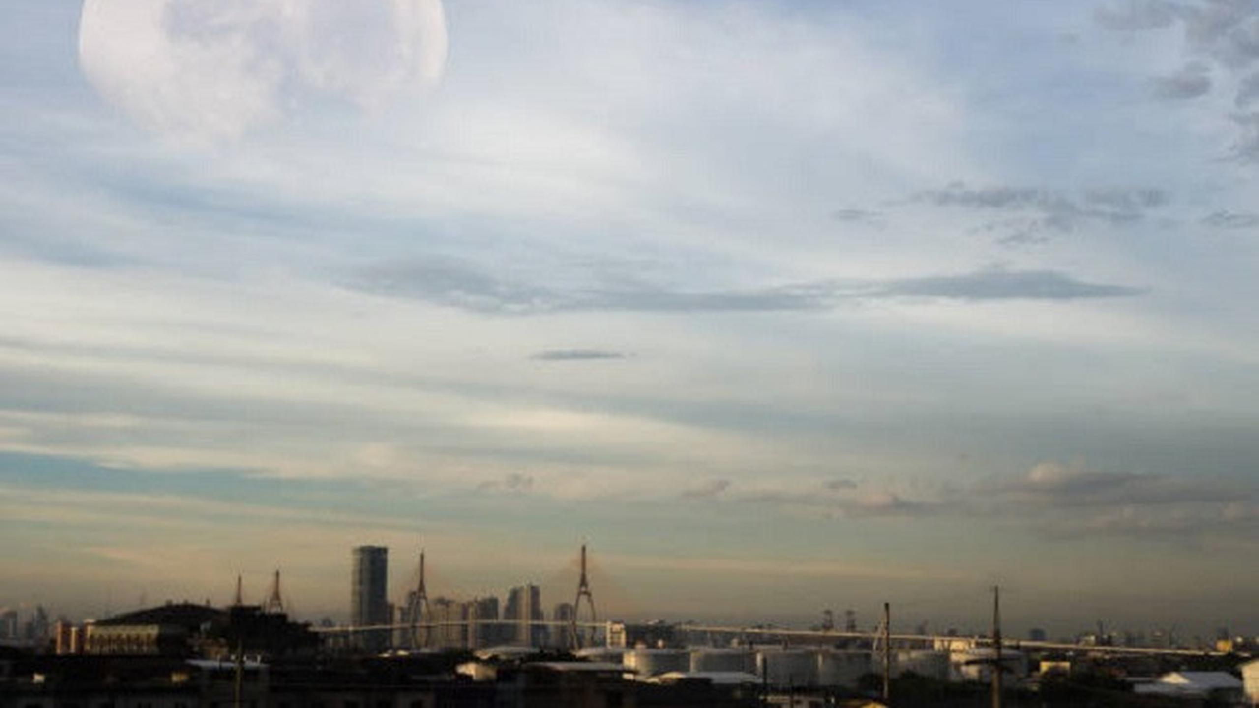 Penjelasan Kenapa Bulan Masih Muncul pada Siang Hari Selama Oktober