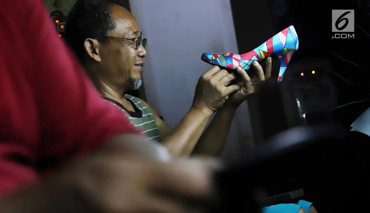 FOTO: Tingkatkan Volume KUR, OJK Bentuk Sistem Klaster untuk UKM - Foto ...