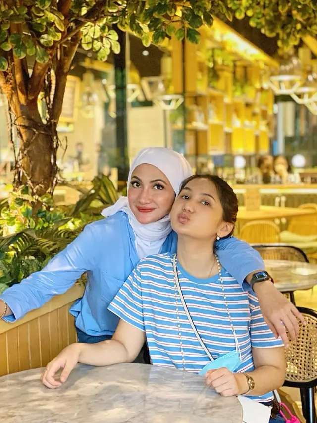 6 Potret Terbaru Natalie Sarah yang Makin Menawan di Usia 38 Tahun ...