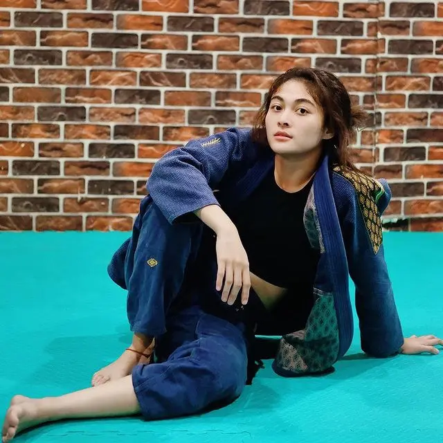 7 Potret Fina Philipe, Presenter Olahraga dan Atlet Brazilian Jiu-jitsu ...