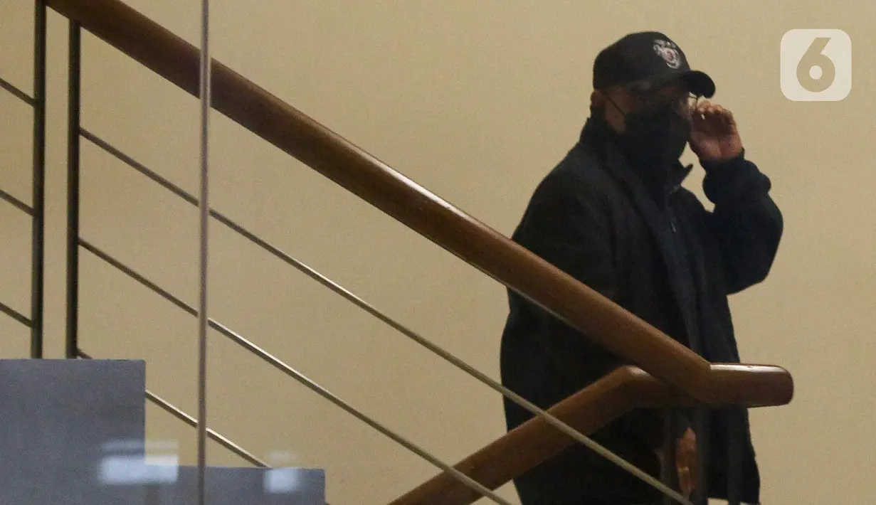 Terjerat OTT, Pj Bupati Sorong Yan Piet Mosso Tiba di Markas KPK - Foto ...