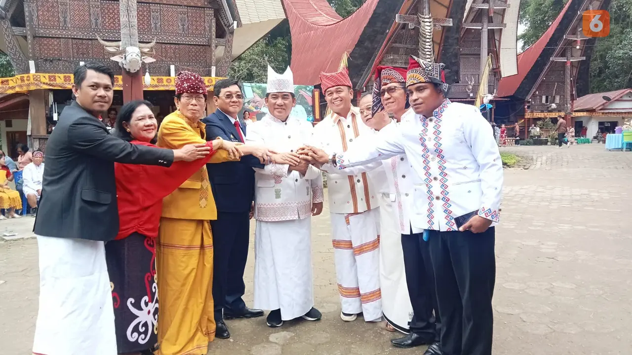 Tokoh Nasional Padati Peringatan The Legend of Pongtiku 2025 di Toraja ...