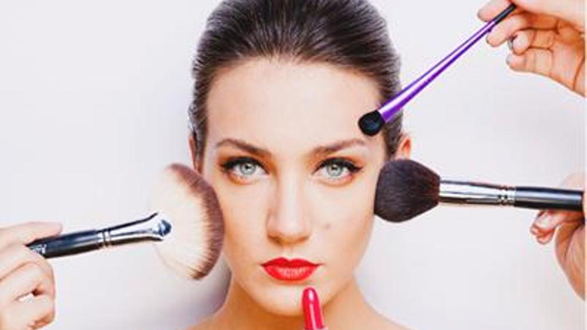 Wajah Wanita dengan Makeup Murah dan Mahal, Anda Bisa Bedakan ...