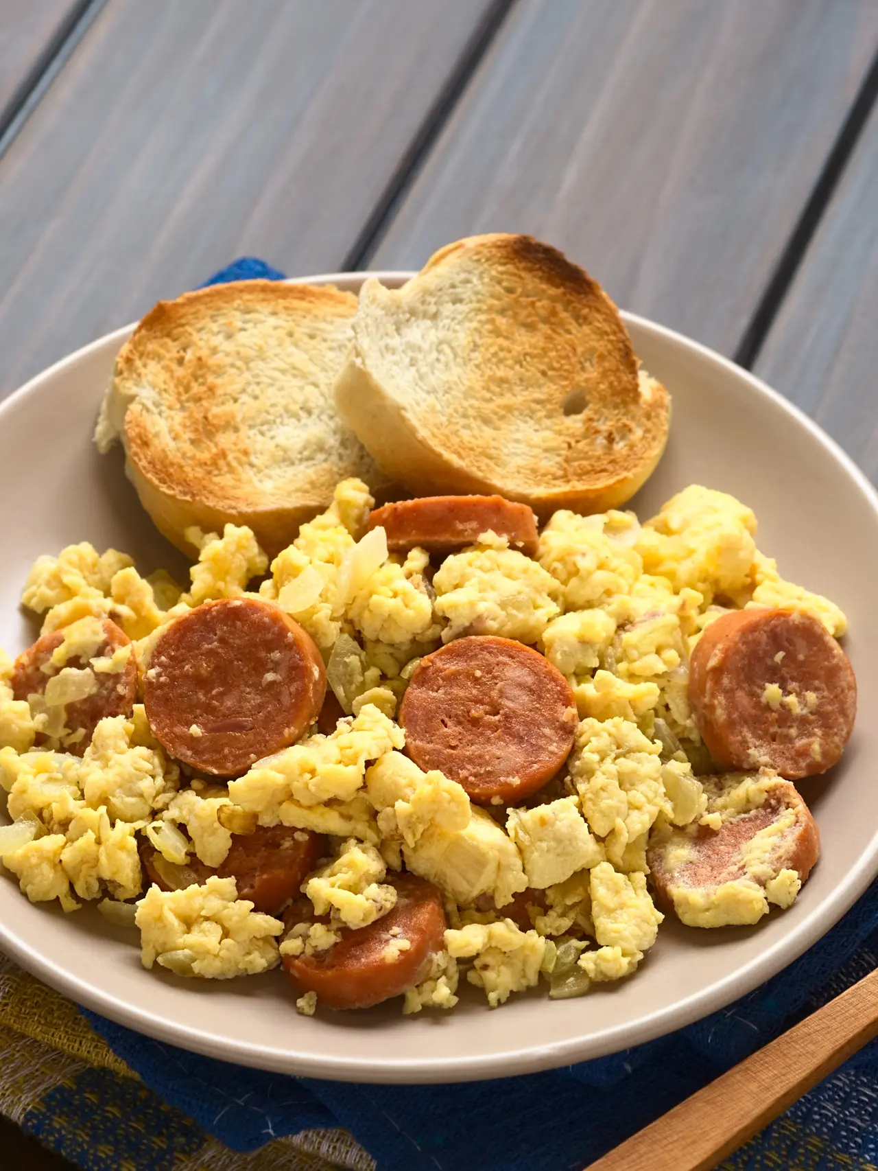 7 Menu Telur Orak-Arik Enak dan Praktis untuk Sarapan Anak