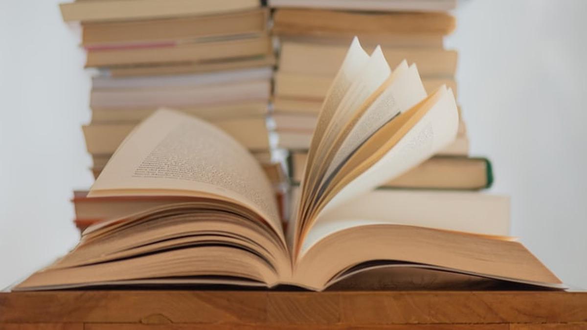 Arti Relevan beserta Ciri dan Contohnya