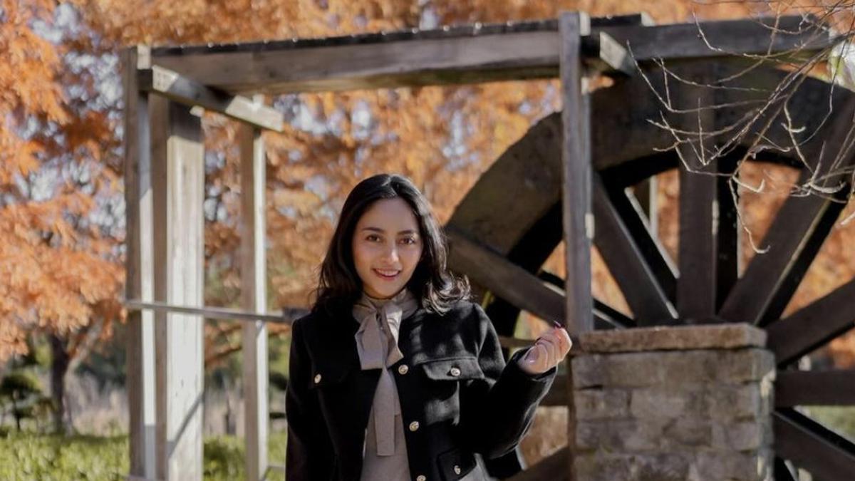 6 Gaya Rachel Vennya Berlibur ke Korea, Pakai Outfit Ratusan Ribu ...