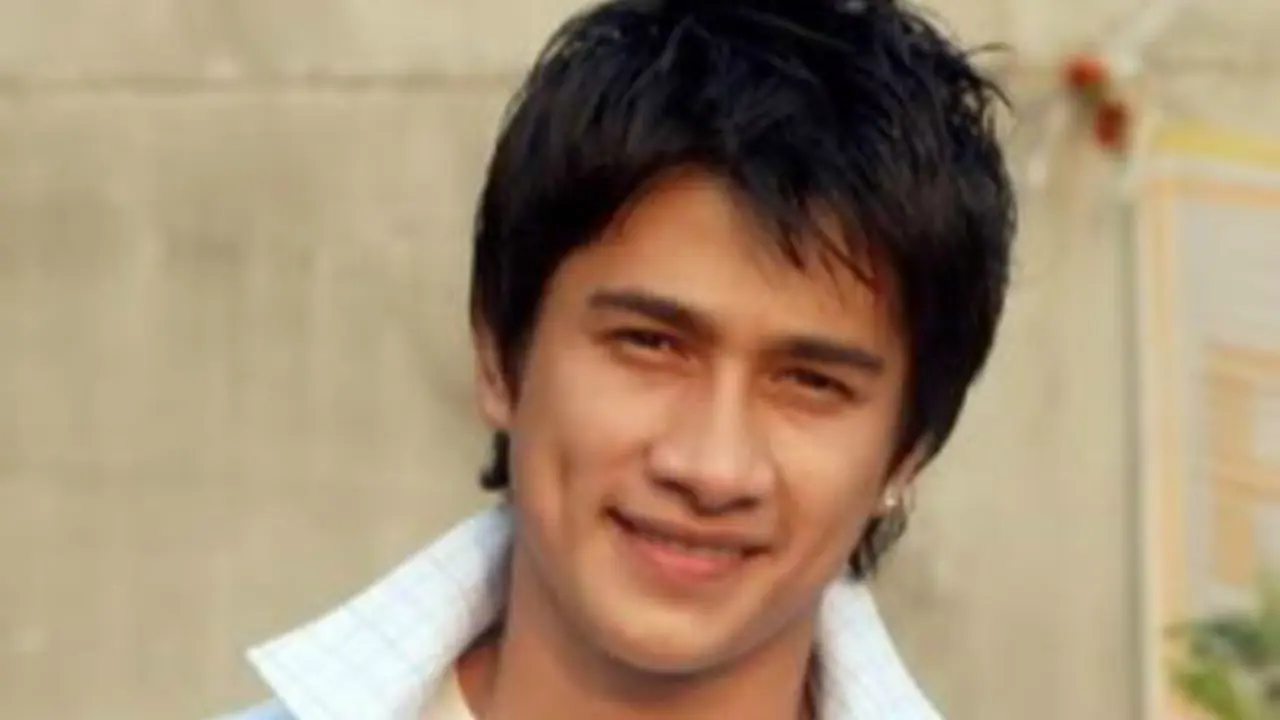 Dari Serangan Jantung Hingga Kecelakaan, 5 Artis Indonesia Ini ...