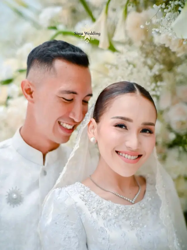 Potret Lettu Fardhana saat Lamaran dengan Ayu Ting Ting, Tampan dengan ...