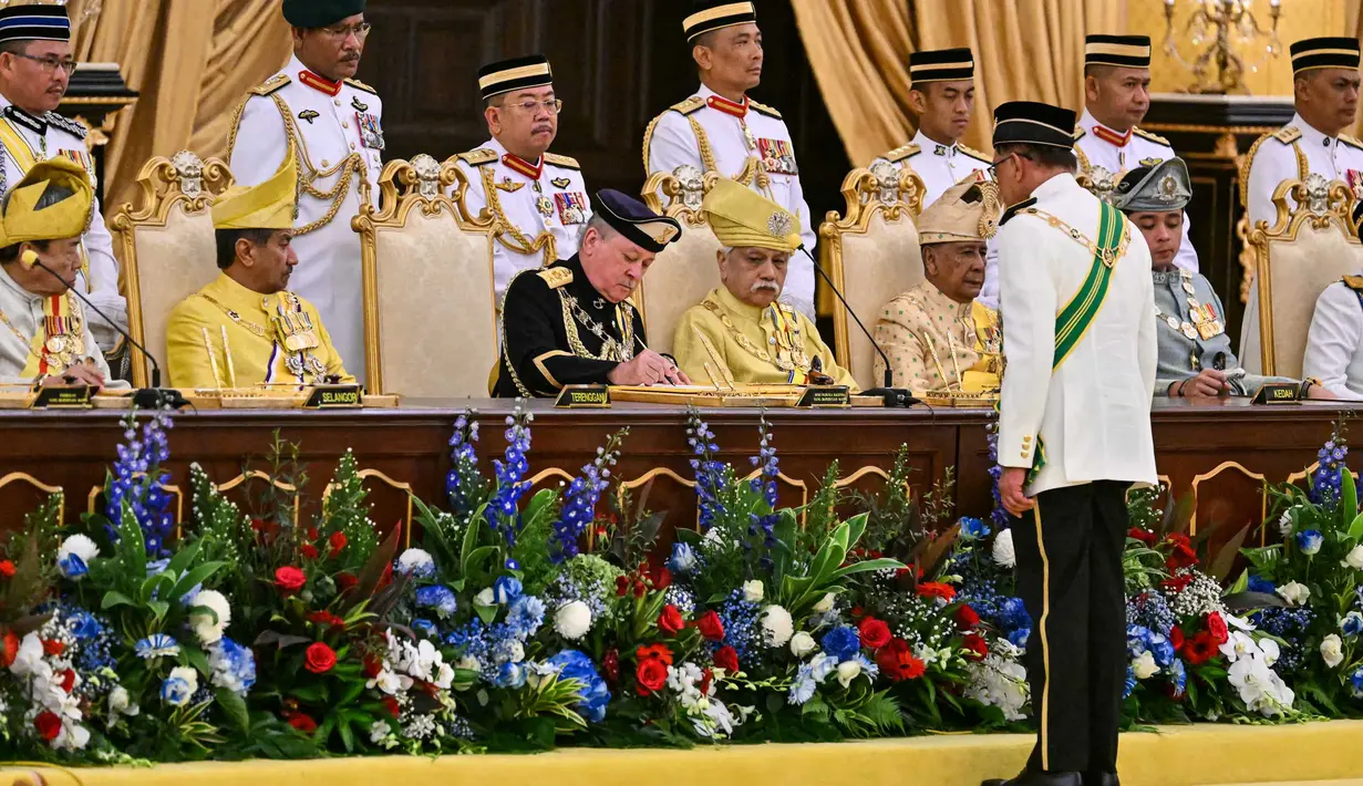 Gantikan Sultan Abdullah, Sultan Ibrahim Sultan Iskandar dari Johor ...