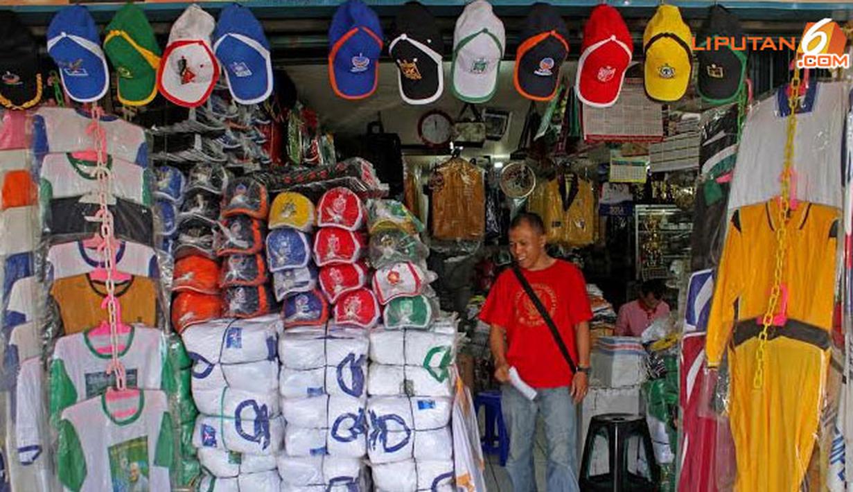 [FOTO] Jelang Pemilu, Pengrajin Kaos Kebanjiran Order - Foto Liputan6.com
