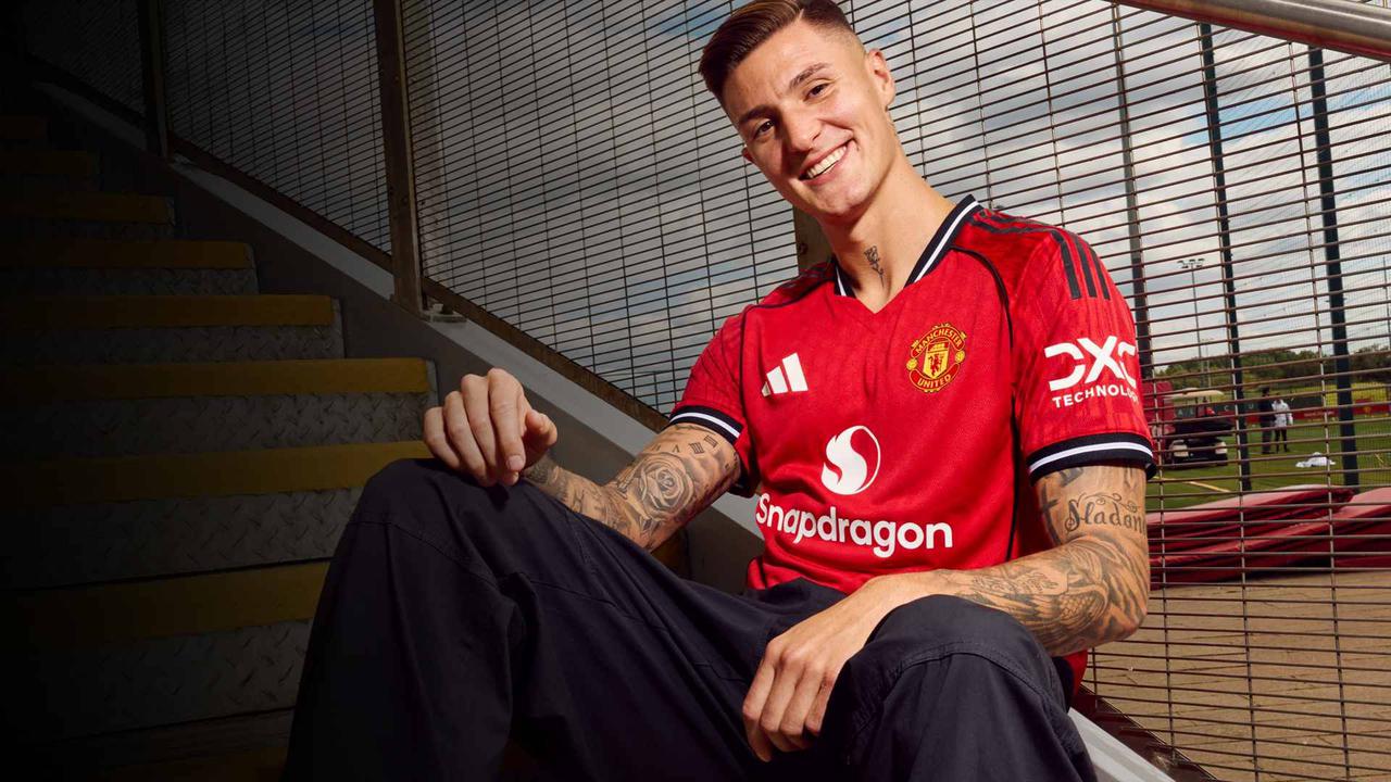 RESMI! Benjamin Sesko Gabung Manchester United
