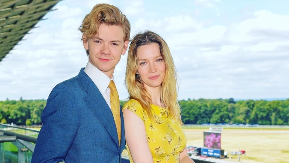 Terlibat Cinta Lokasi Thomas Brodie-Sangster Resmi Nikahi Talulah Riley ...