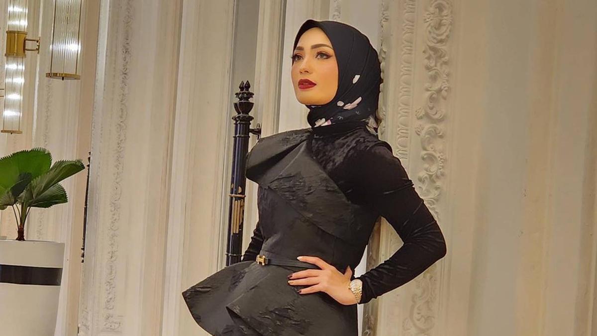 Potret Imel Putri Cahyati Tampil dengan Busana Serba Hitam yang Makin ...