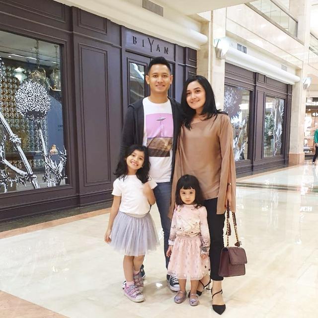 5 Potret Lian Firman, Aktor Tampan yang Muncul di Sinetron Bismillah ...