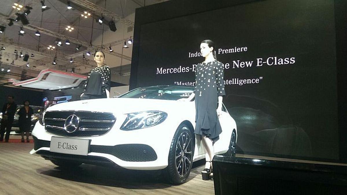 Bukan SUV, Sedan Tetap Jadi Tulang Punggung Mercedes-Benz - Otomotif ...