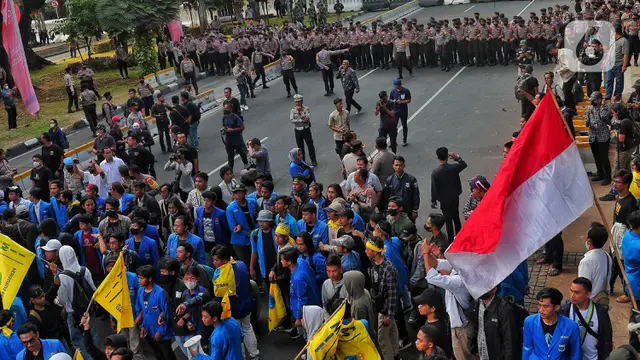 Kaleidoskop 2022: Harga Pertalite Naik, Kenaikan Harga BBM ke-7 di Era ...