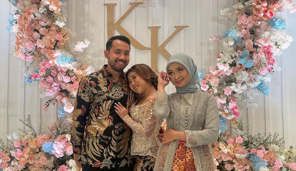 Curi Perhatian, Ini Pesona Komika Neneng di Rangkaian Pernikahan Kiky Saputri - Foto Liputan6.com