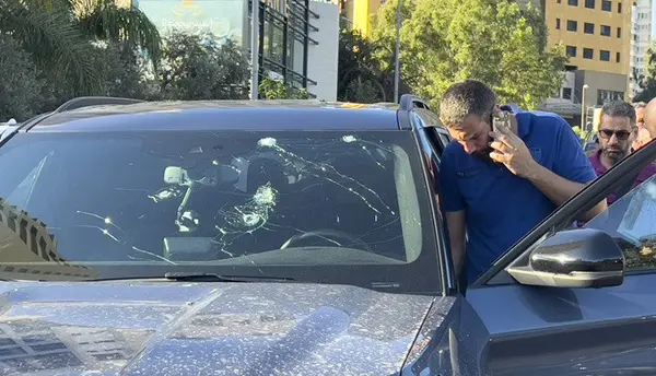 Mengenal Phobos dan Deimos, Satelit Mars Mirip Asteroid - Global ...