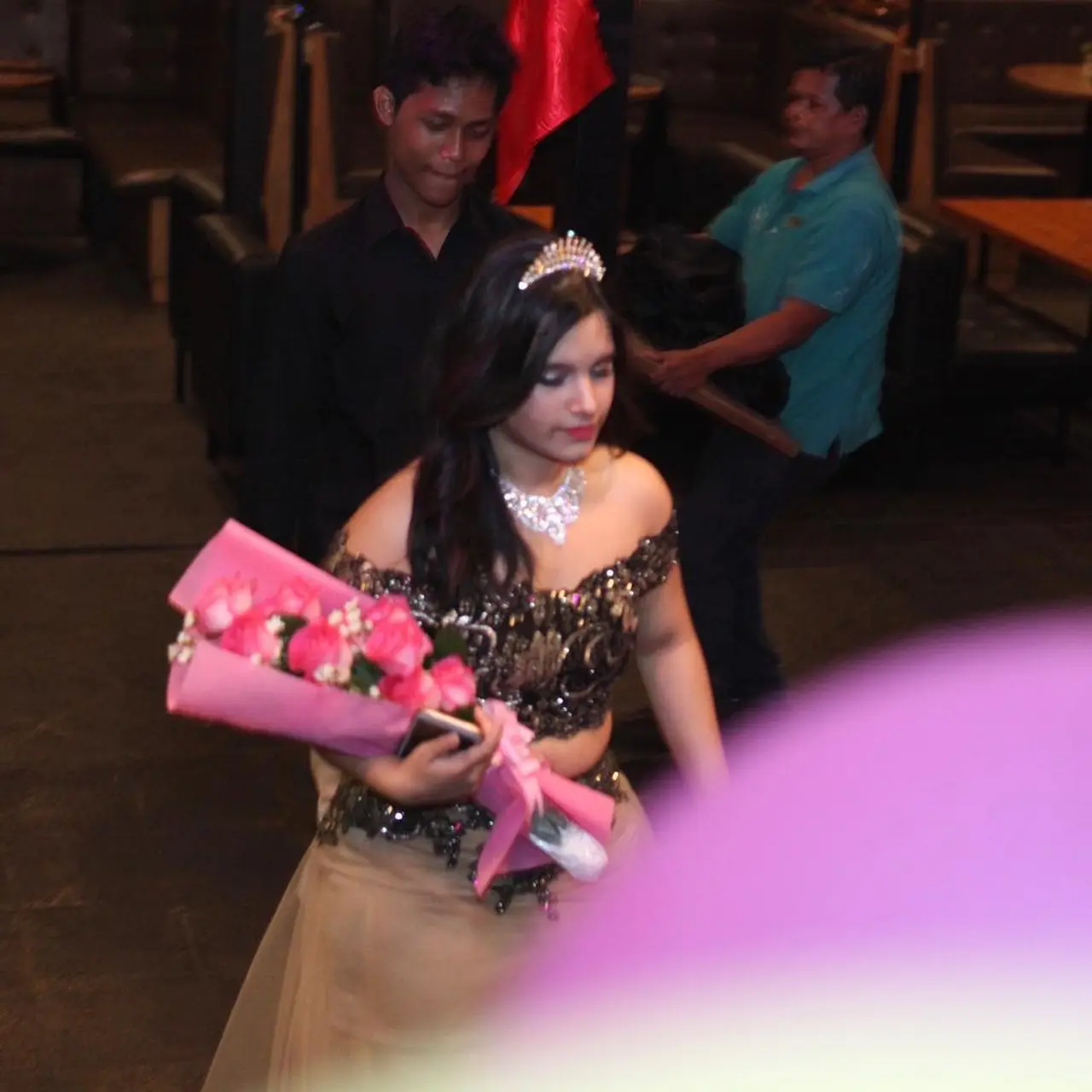 5 Potret Andleeb Rishi, Adik Angbeen Rishi yang Tak Kalah Cantik - Hot ...