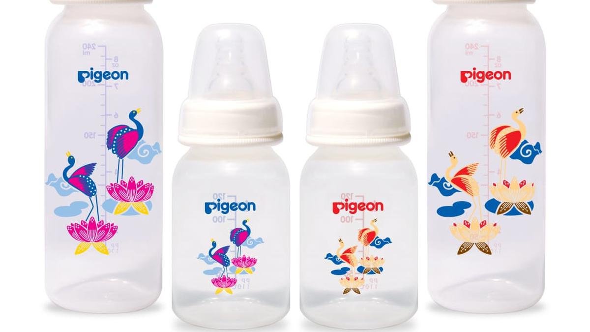 Iwet Ramadhan Desain Botol Susu Motif Batik dengan Filosofi Kemurnian