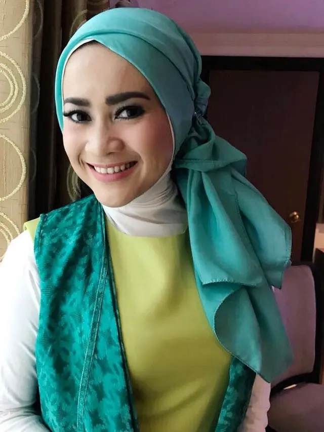 Pedangdut Baru Menyerbu, Ikke Nurjanah Setia dengan Corak Tradisional ...