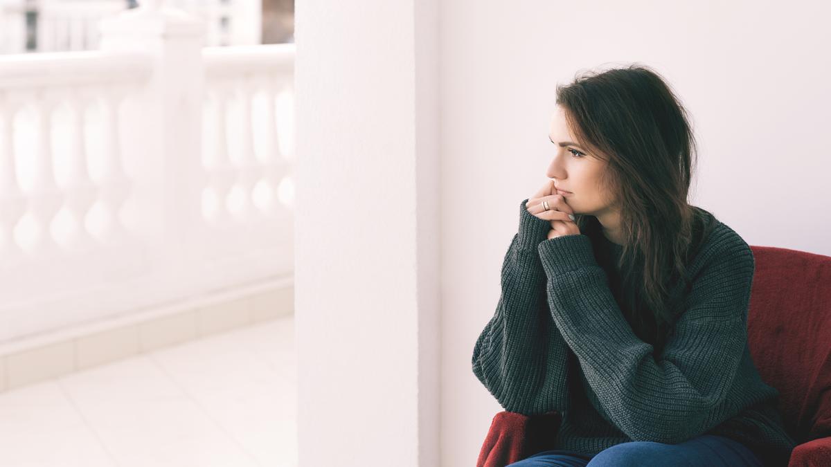 5 Tanda Kamu Mengalami Kesepian, Segera Sadari Sebelum Berisiko Depresi ...