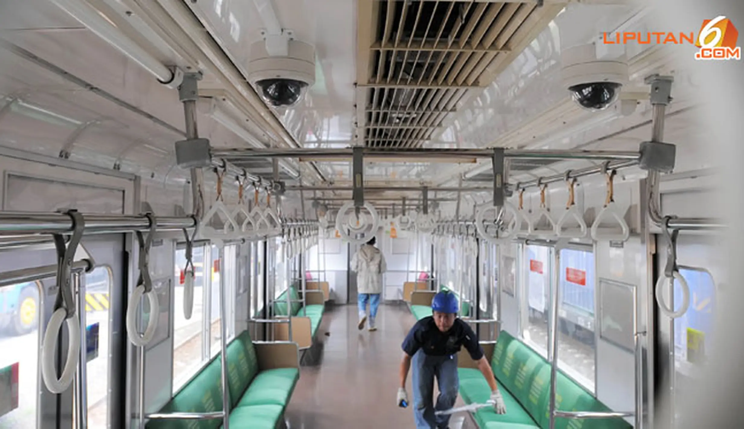 Intip Interior Gerbong Kereta Api Baru - Foto Liputan6.com