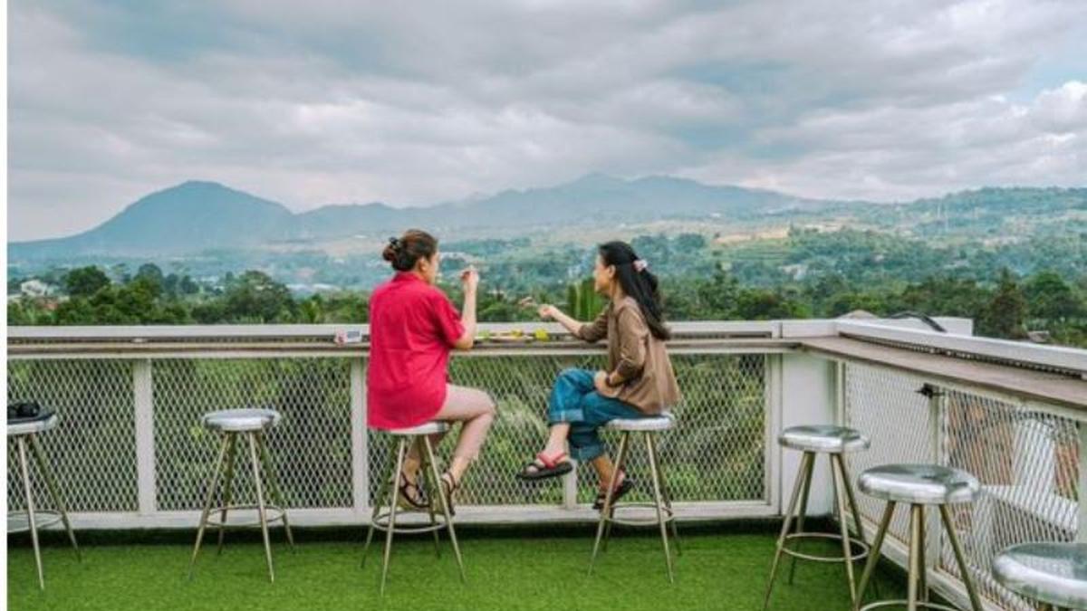 Menginap dan Bersantap Sambil Bermain dengan Latar Pemandangan Indah di ...