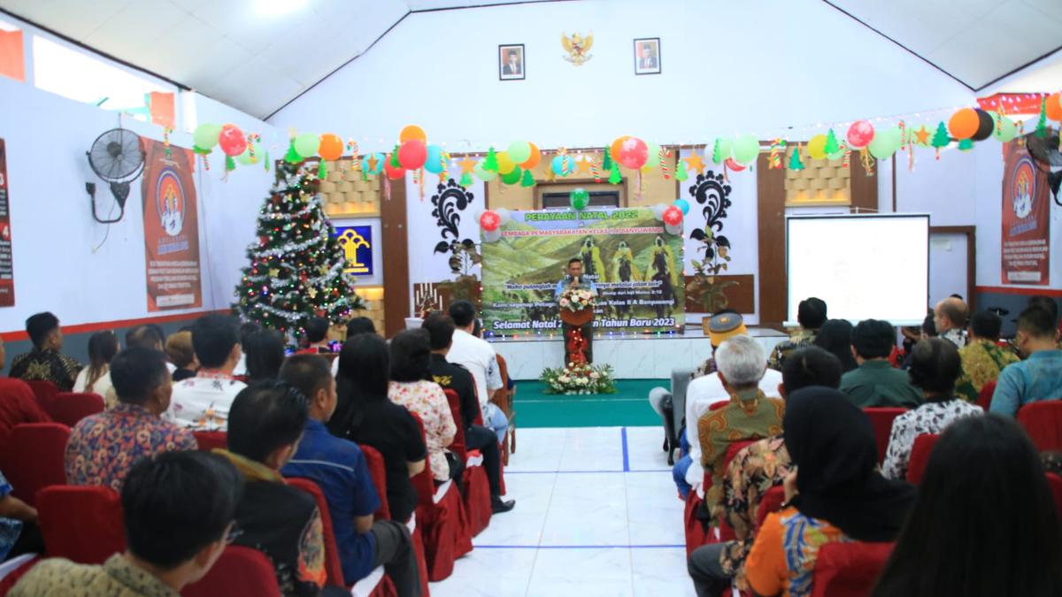 12 Warga Binaan Lapas Banyuwangi Dapat Remisi Hari Raya Natal - Surabaya Liputan6.com