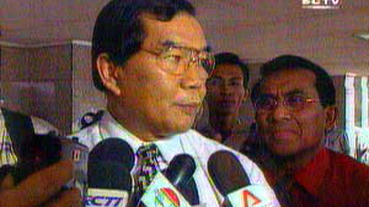 Permintaan Syahril Sabirin Ditolak Gus Dur - News Liputan6.com