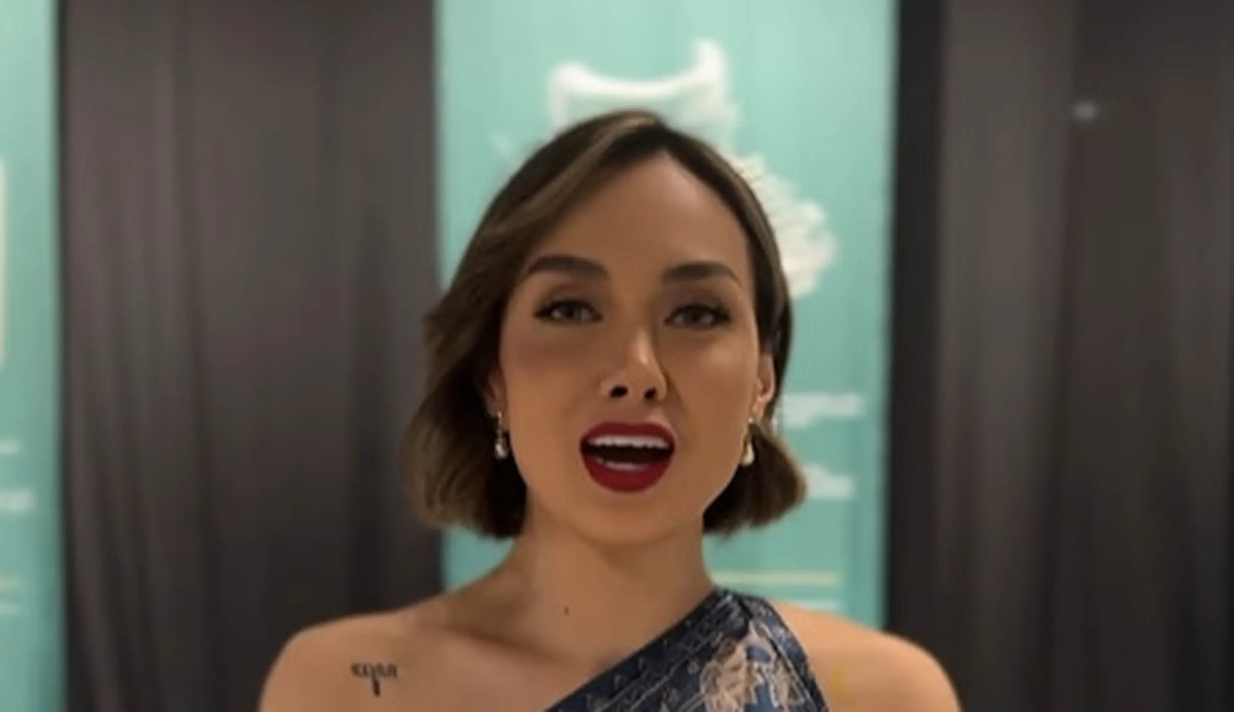 6 Gaya Etnik Modern Sara Wijayanto yang Terlihat Glamor dengan Dress ...