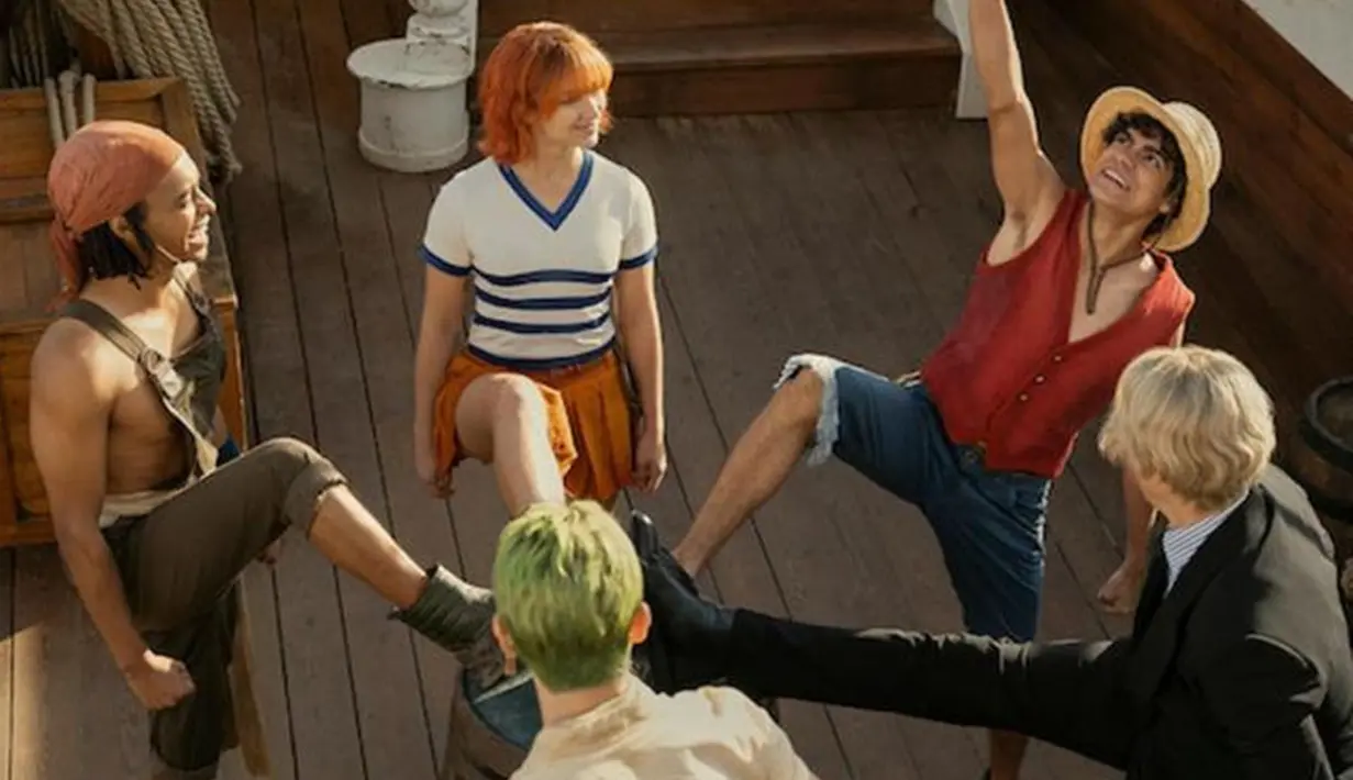 Potret Emily Rudd di One Piece Live Action, Pemeran Nami - Foto ...