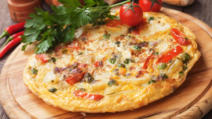 Resep Telur Dadar Tomat yang Cocok untuk Menu Sarapan - Food Fimela.com