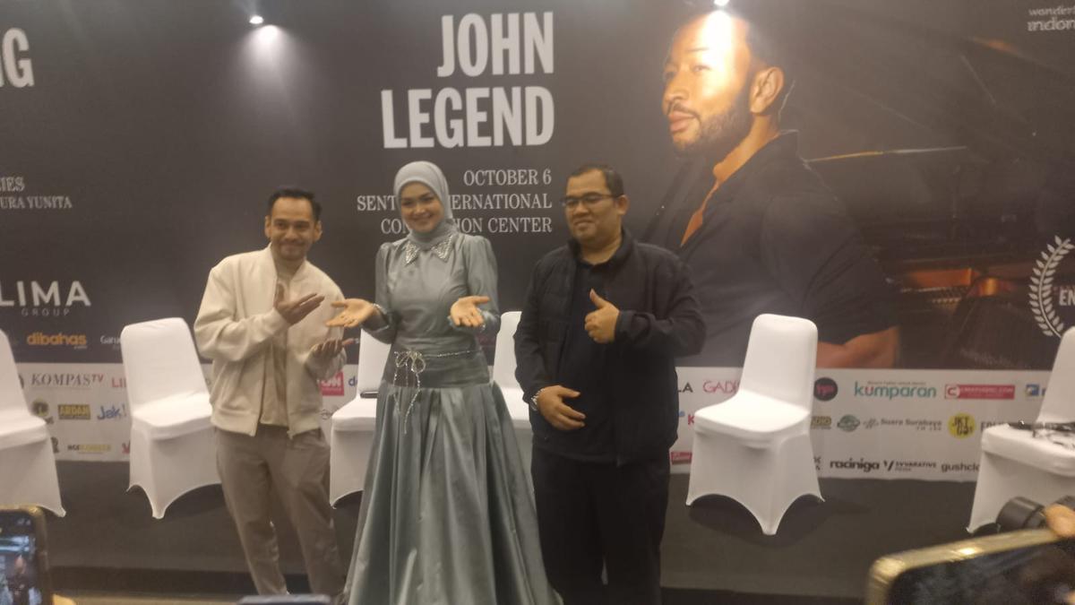 Siti Nurhaliza dan Yura Yunita Membuka Konser John Legend di Sentul dengan Penampilan Memukau ...