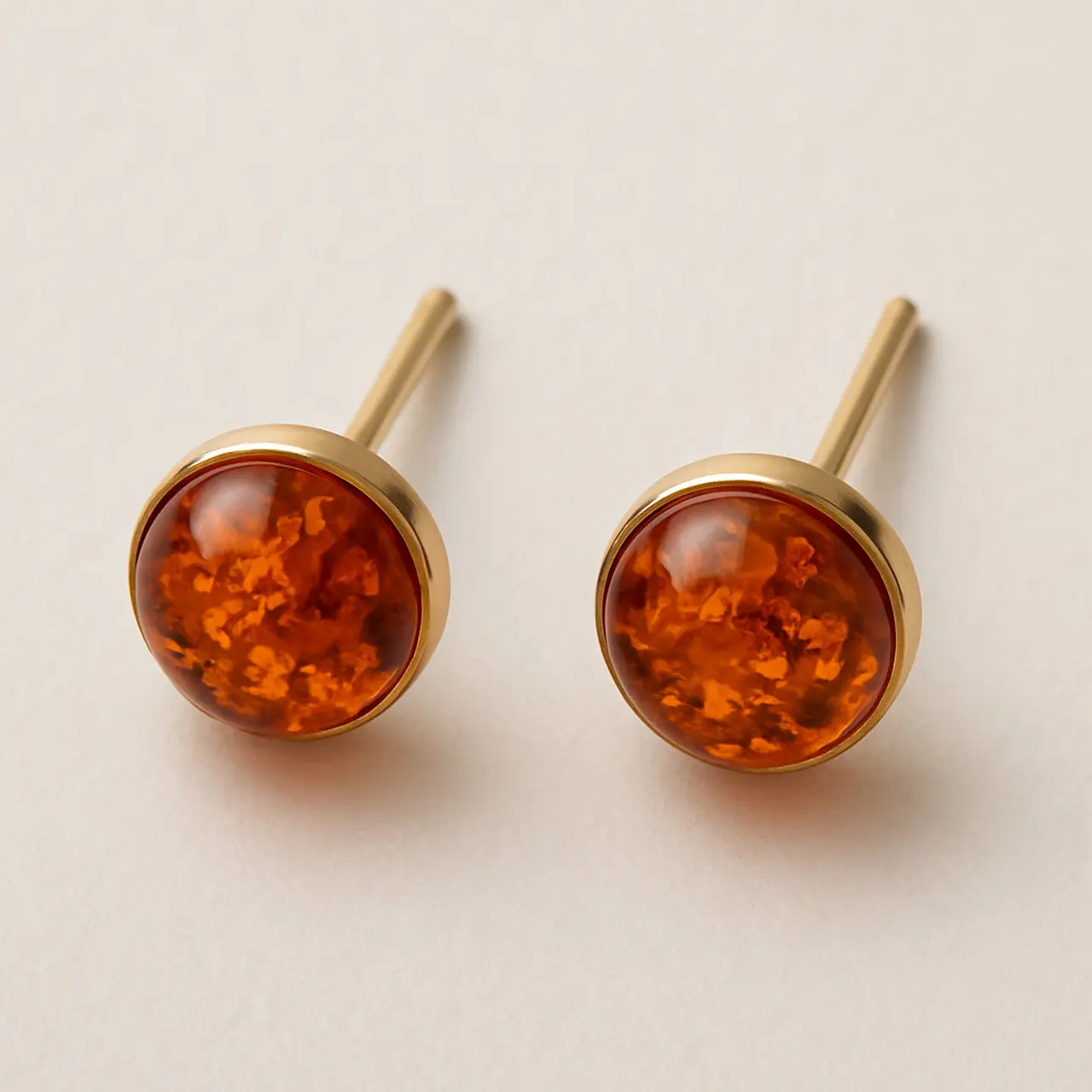 6 Anting Vintage dengan Batu Amber, Dipercaya Punya Energi Positif ...