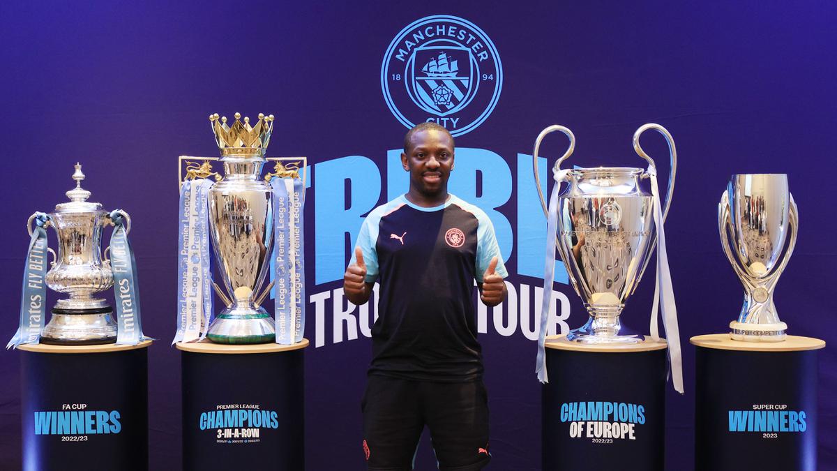 Manchester City Treble Trophy Tour: Lebih dari 2 Ribu Penggemar Hadir ...
