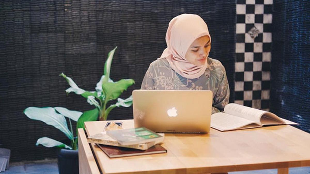 Pakar UNY Bagikan Tips Pilih Jurusan di Perguruan Tinggi yang Tak Bikin Stres - Regional ...