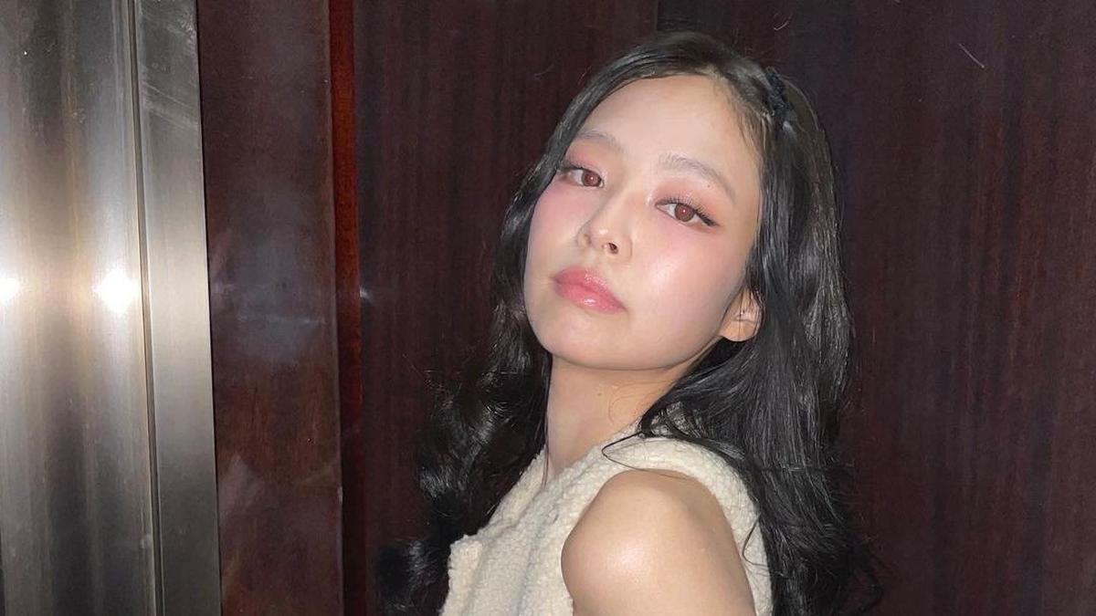 Lirik Lagu Snowman dari Jennie Blackpink Trending Nomor 6, Raih 6 Juta ...