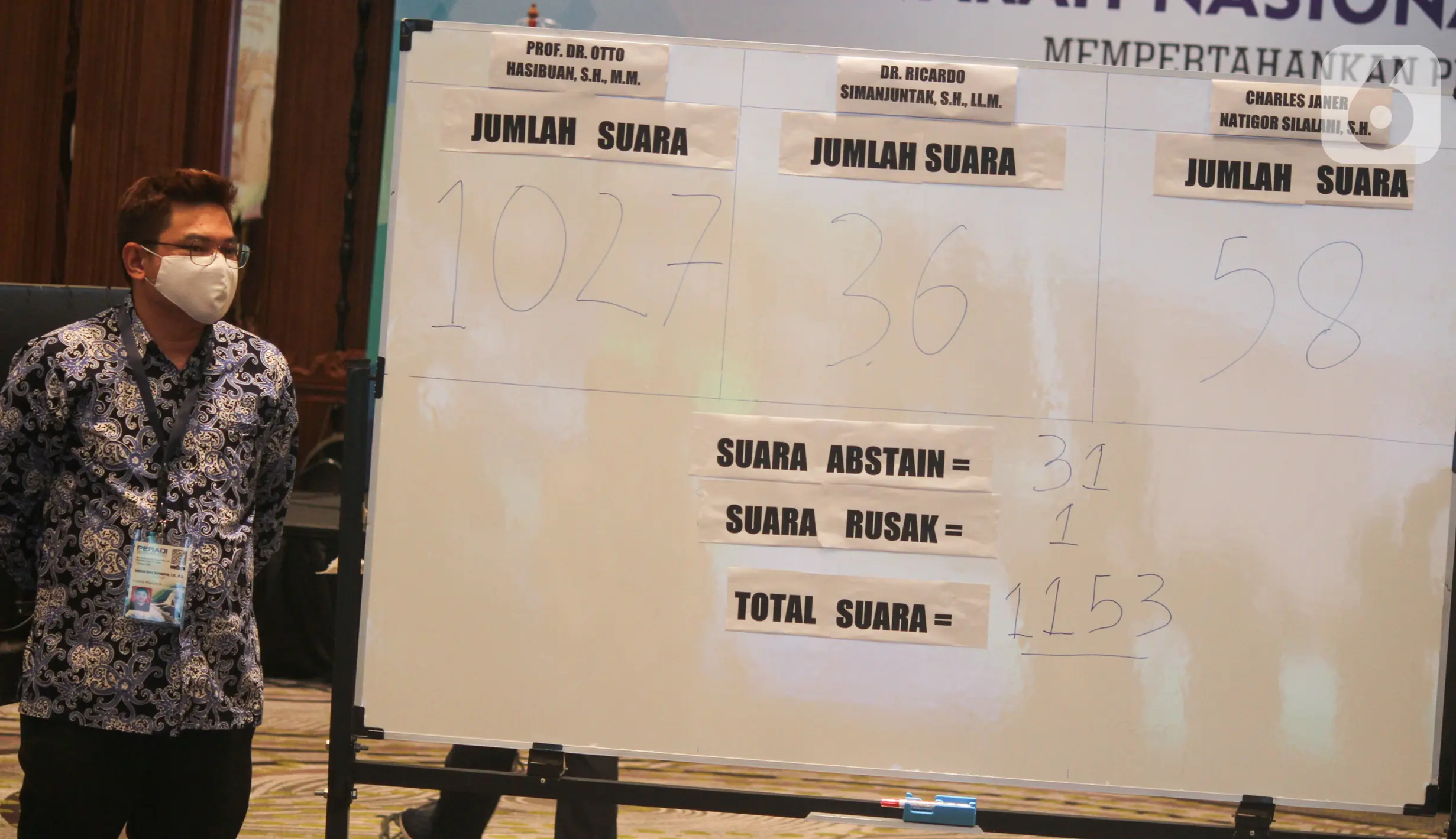 FOTO: Ketika Munas III Peradi Digelar Secara Daring - Foto Liputan6.com