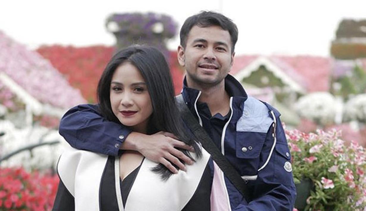 Selalu Diterpa Gosip, Ini 8 Potret Harmonis Keluarga Raffi Ahmad-Nagita Slavina - Photo Fimela.com