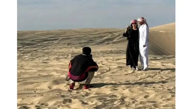 10 Potret Azizah Salsha dan Pratama Arhan di Gurun Pasir Doha Qatar ...